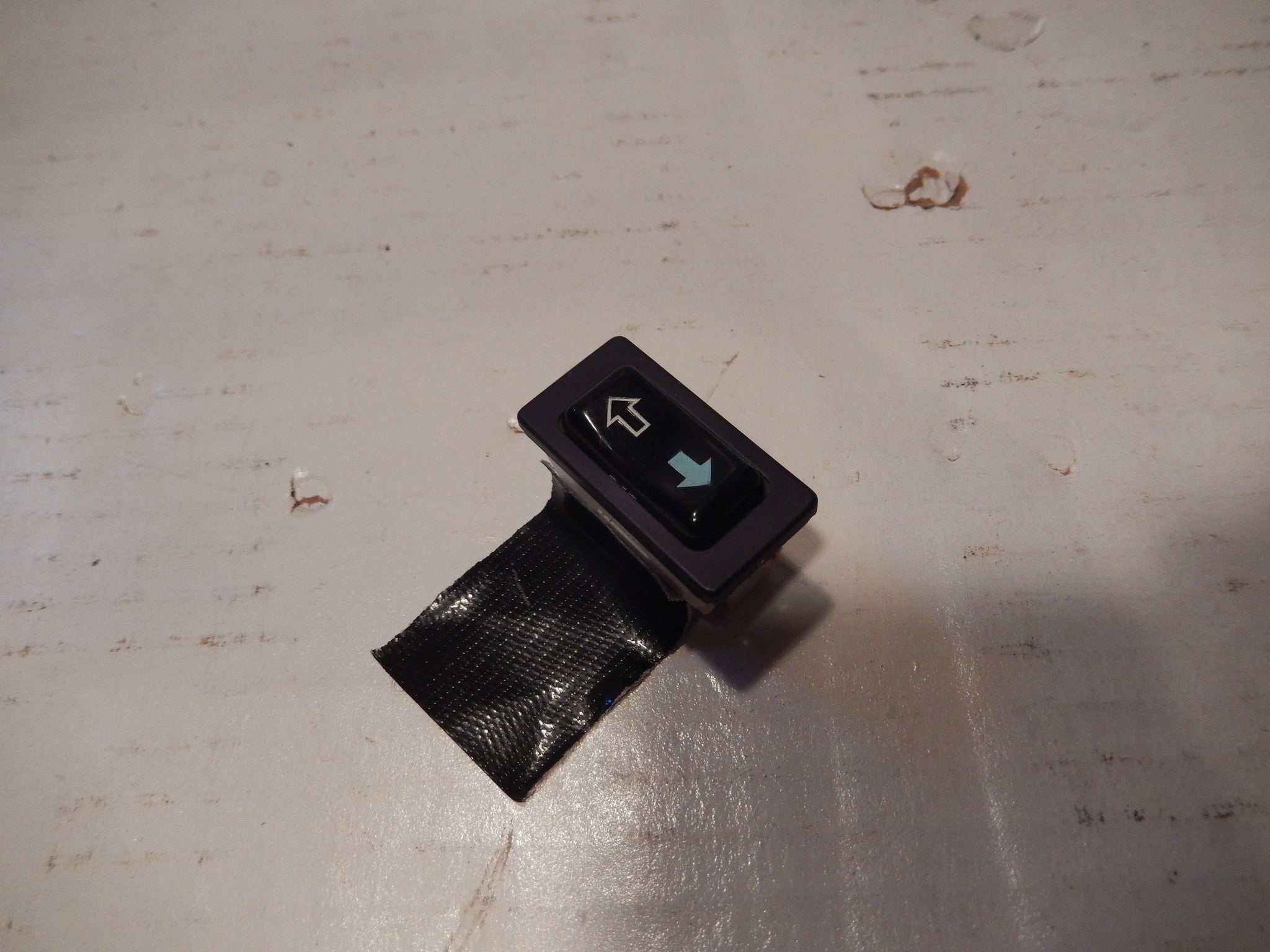 Maserati Window Switch – Joeyz Datsun
