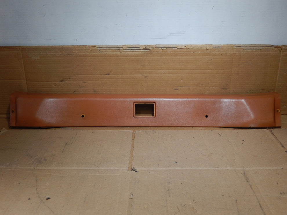 Datsun 240Z Center Overhead Courtesy Panel – Joeyz Datsun