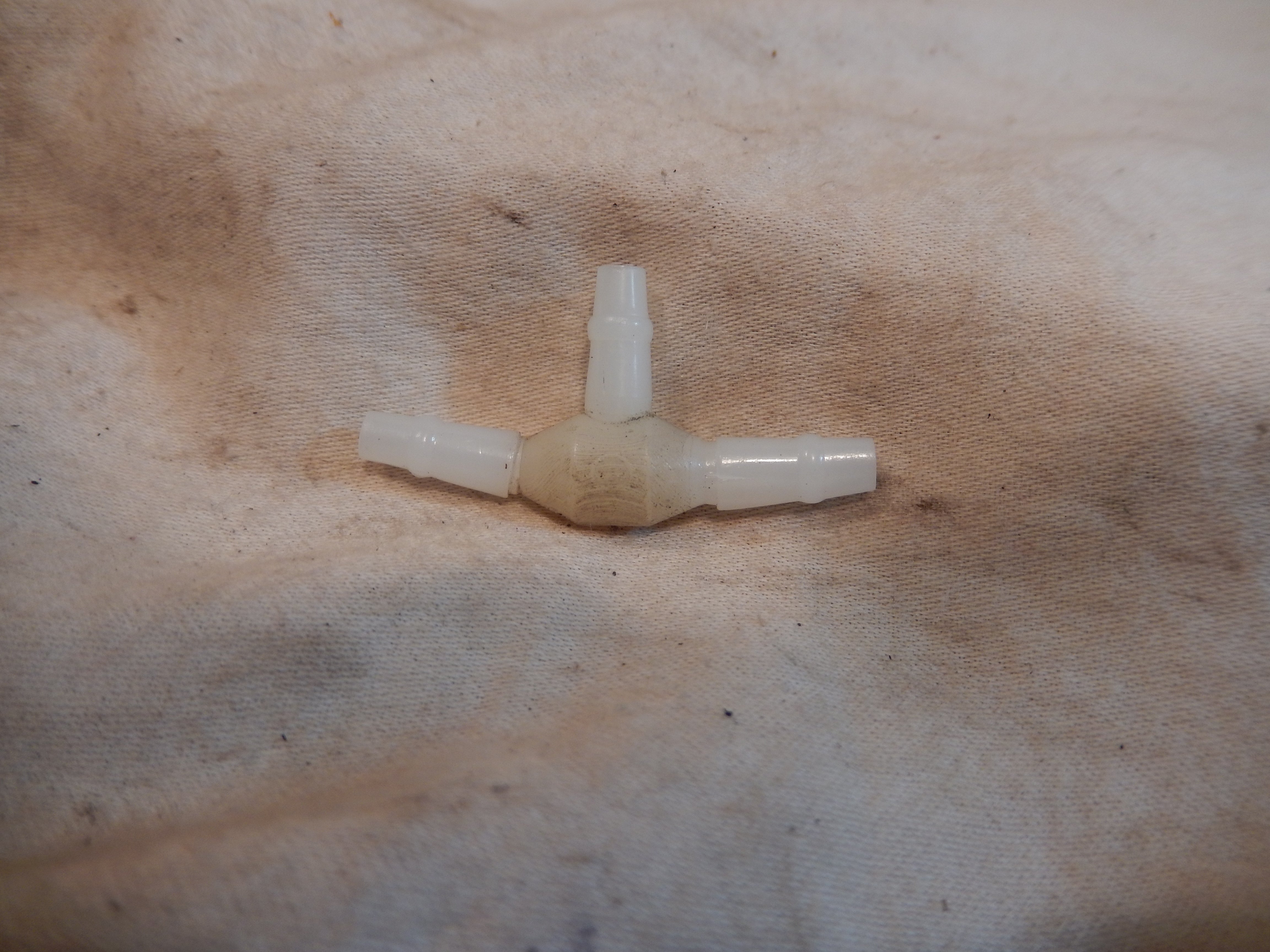 Nylon Windshield Washer Line Junction – Joeyz Datsun