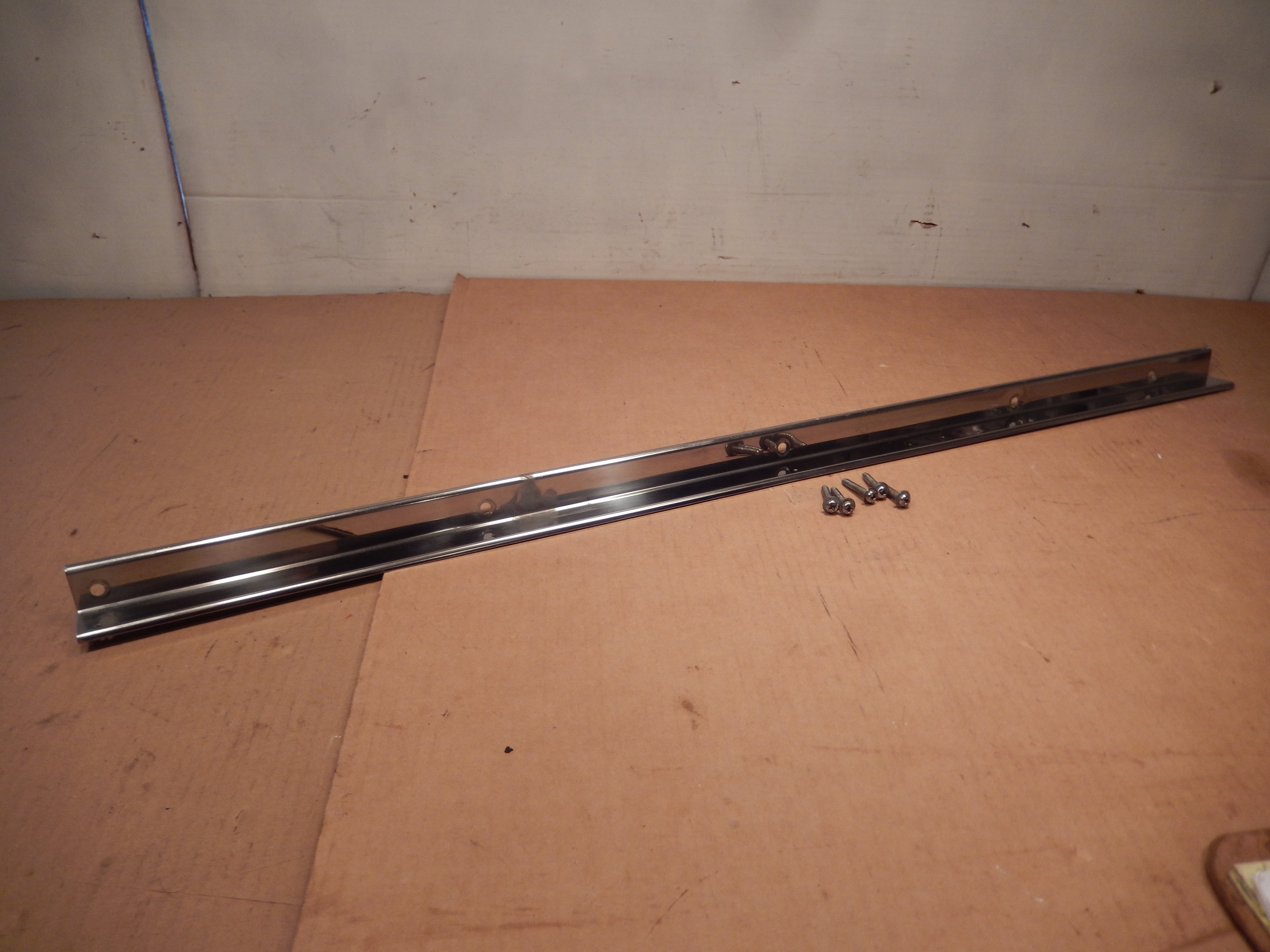 Datsun 280Z OEM Rear Deck Guard Rail – Joeyz Datsun