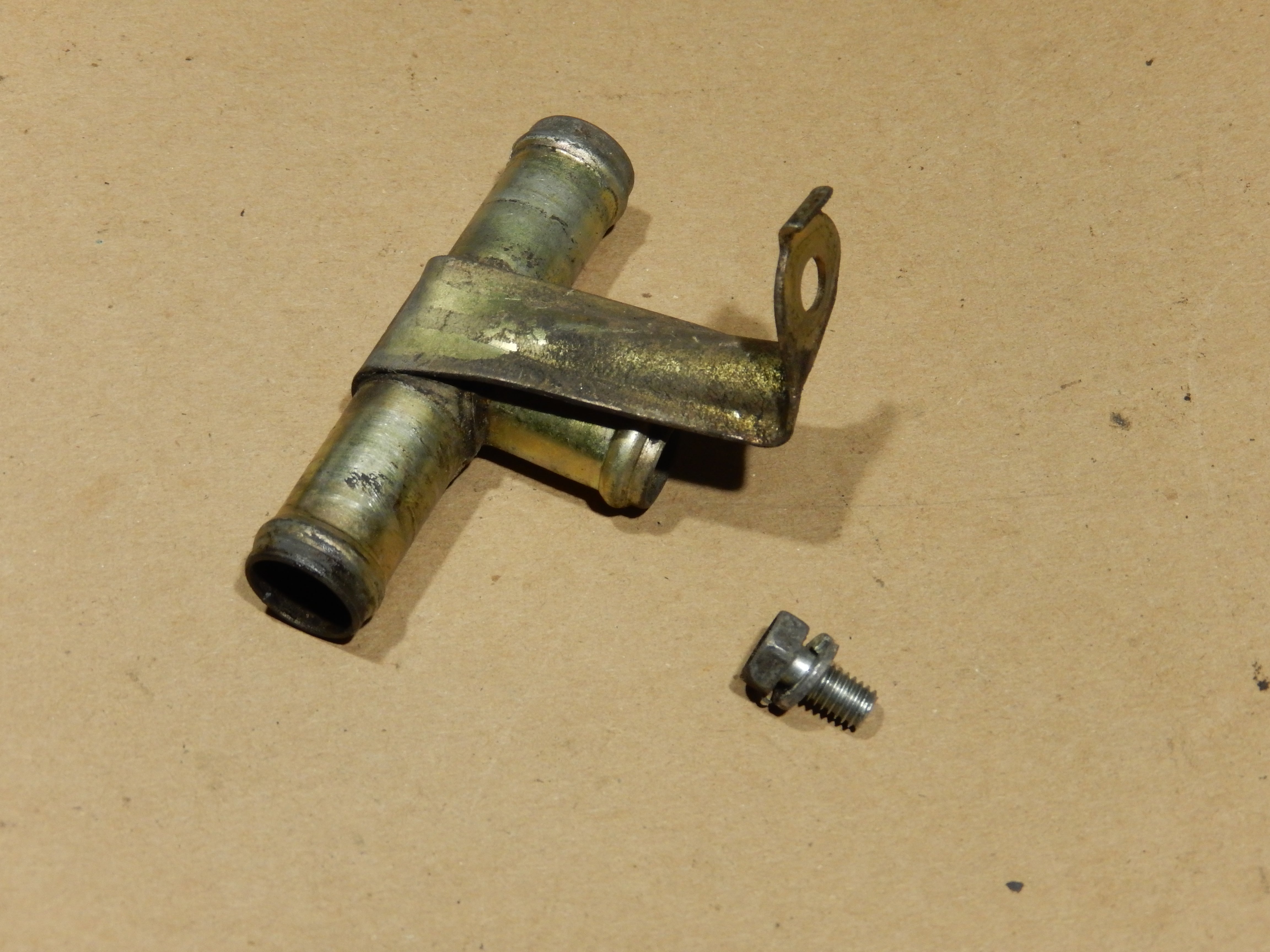 Datsun 280Z Intake Manifold Vacuum Line Junction – Joeyz Datsun