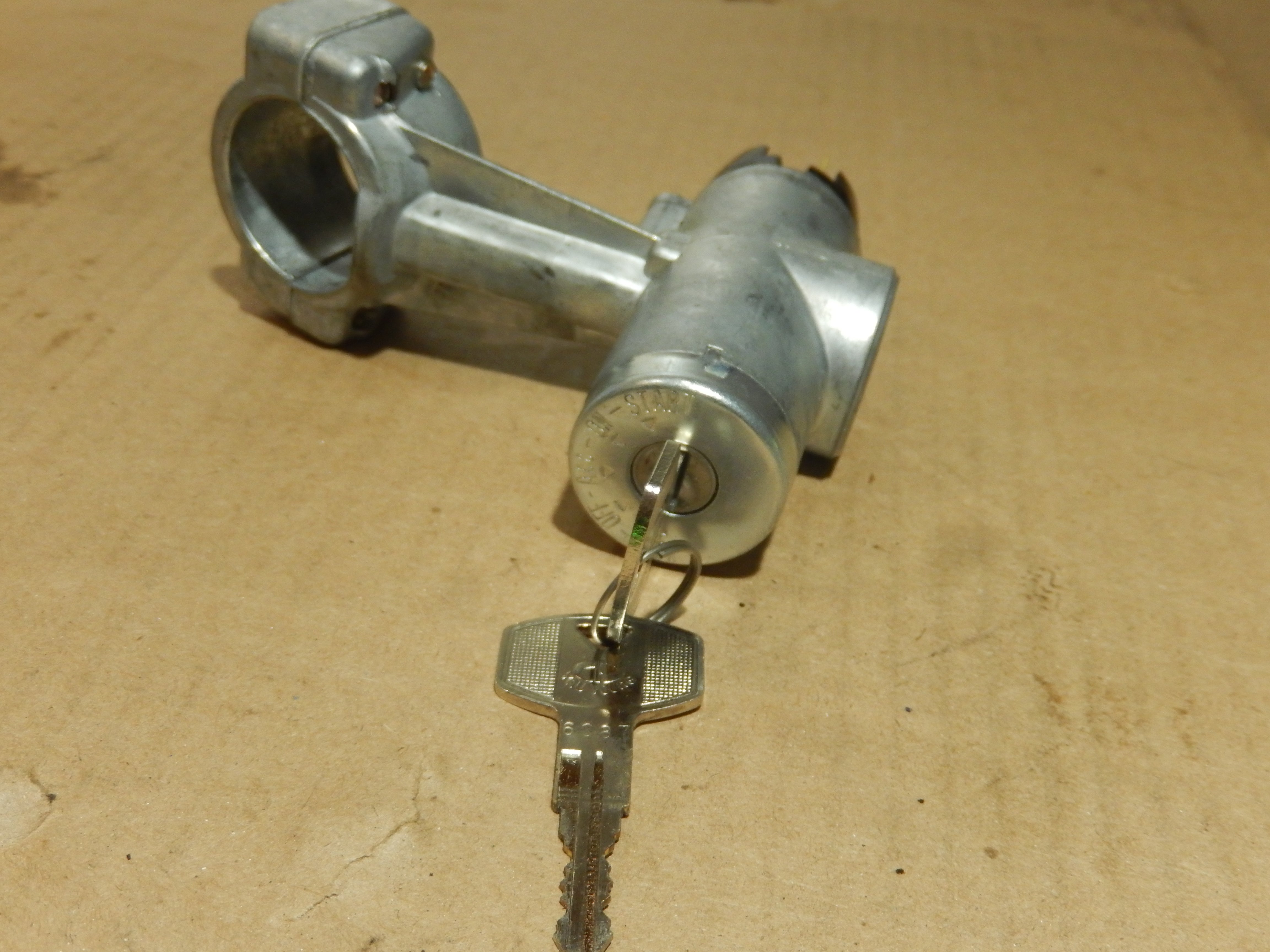 1982 Datsun 280ZX Turbo Ignition Lock with 2 Keys – Joeyz Datsun