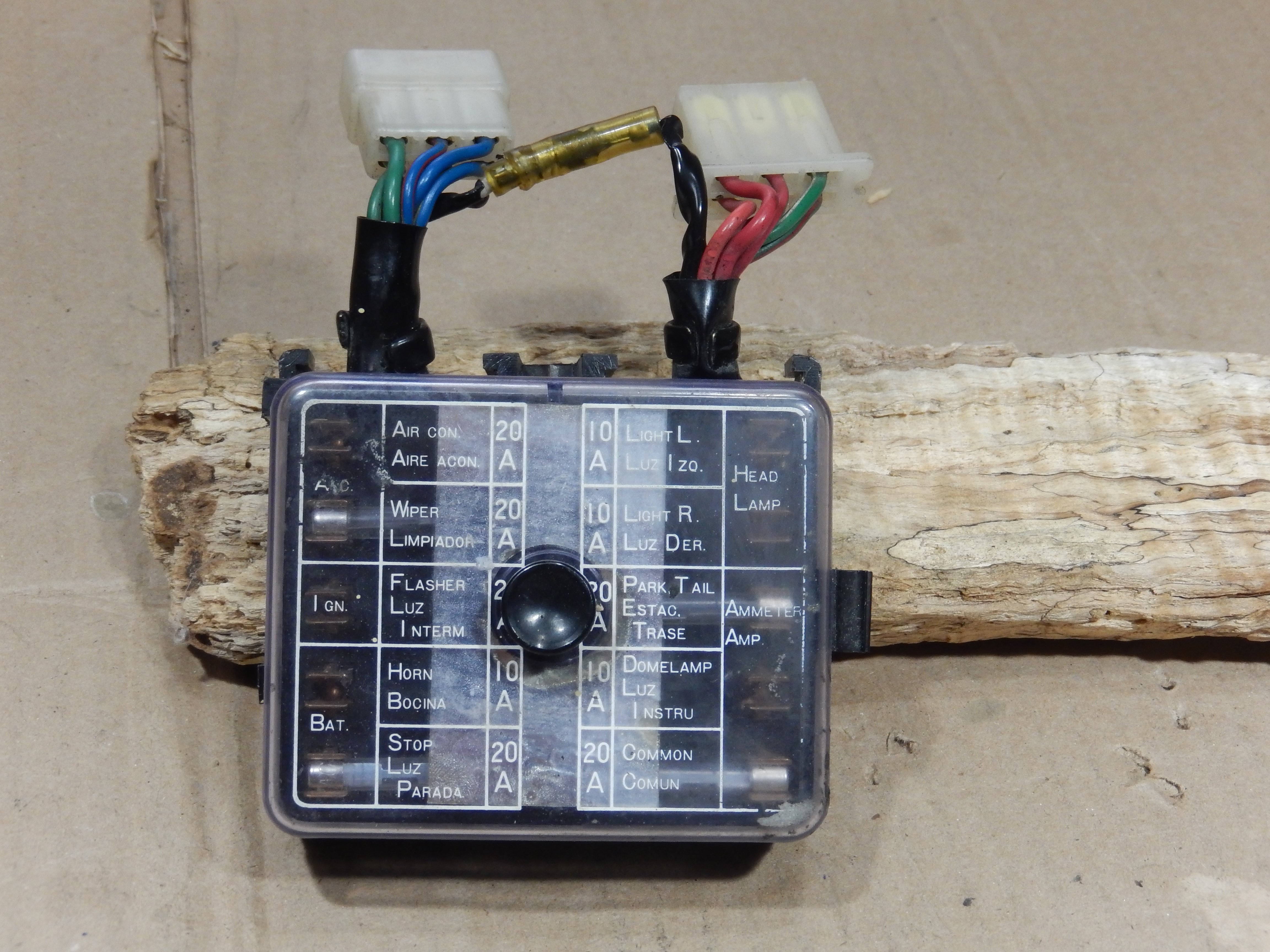 Datsun 240Z NEW, NOS Fuse Box – Joeyz Datsun