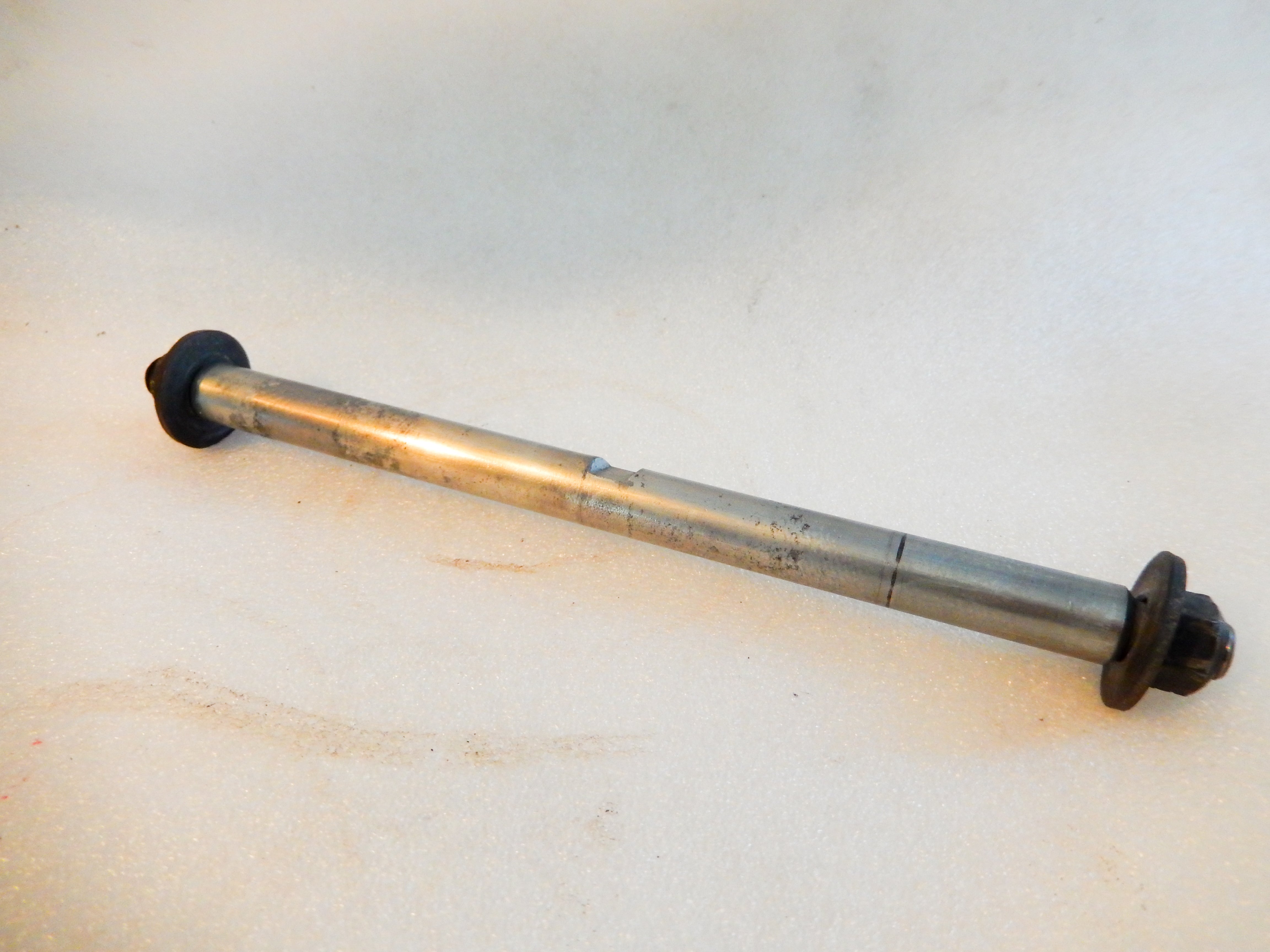 Datsun 240Z Rear Swing Arm Outside Through Bolt – Joeyz Datsun